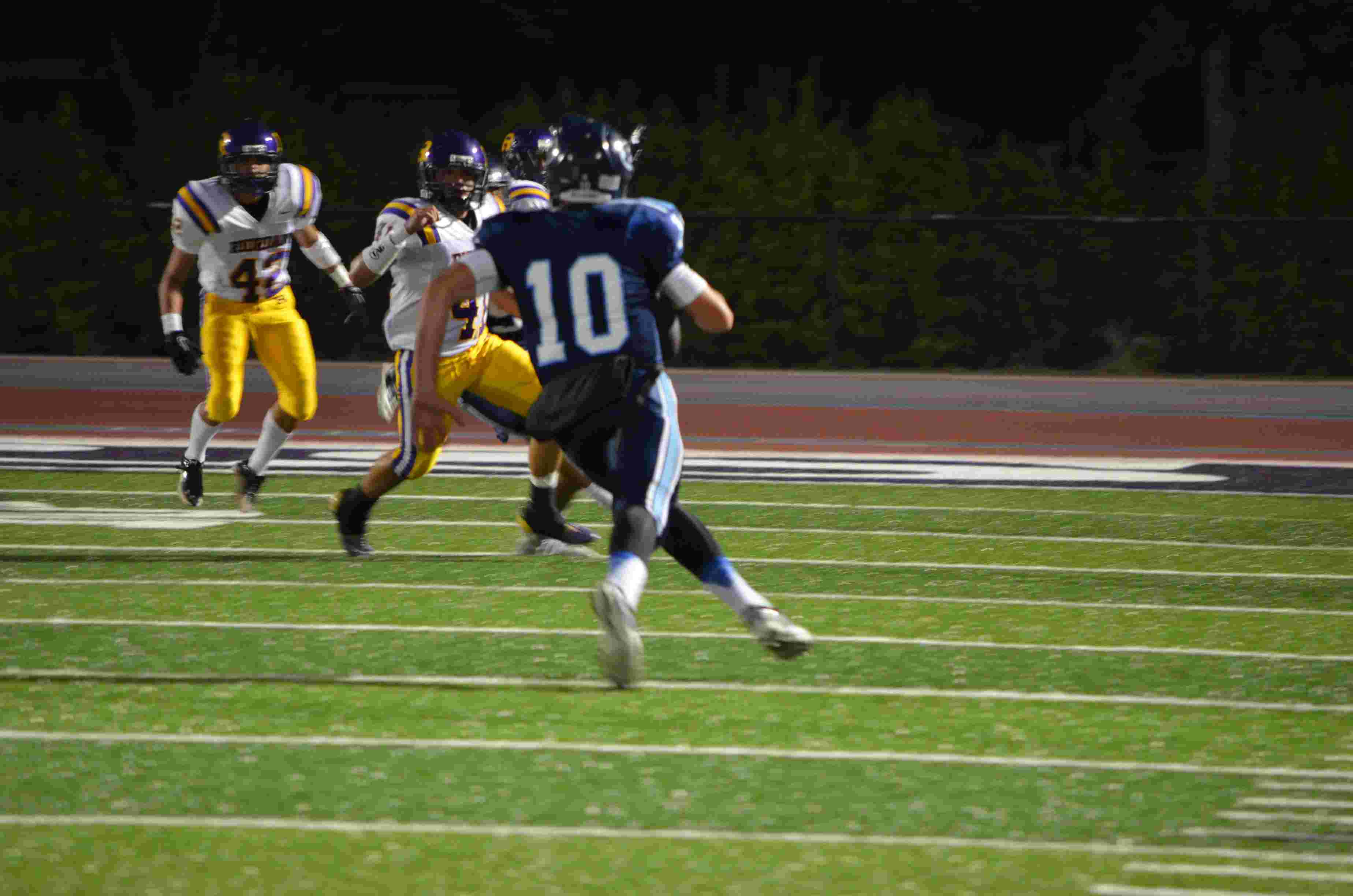 Bellarmine races past Riordan, 28-10